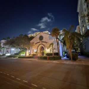 AMC DINE-IN CORAL RIDGE 10 - Updated June 2025 - 481 Photos & 550 ...