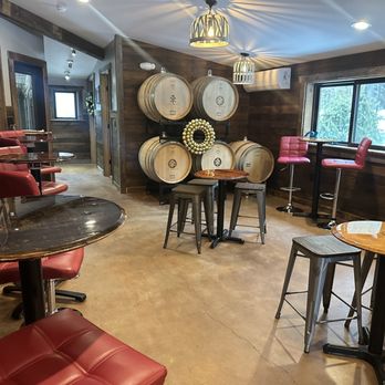 THREE HAMMERS WINERY - Updated July 2024 - 198 Photos & 76 Reviews - 877 Welcome Lake Rd, Hawley ...