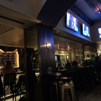 FIN POINT OYSTER BAR & GRILL - Updated June 2025 - 803 Photos & 590 ...