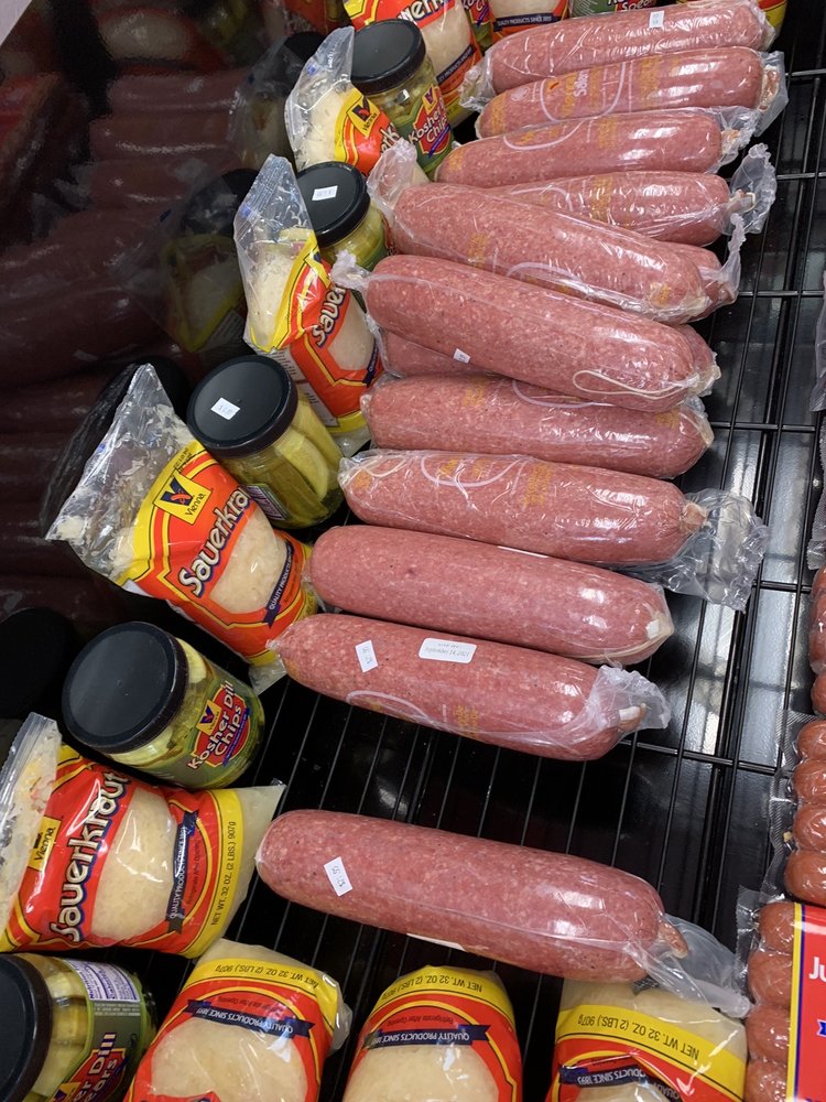 VIENNA BEEF FACTORY STORE - Updated July 2025 - 95 Photos & 51 Reviews ...