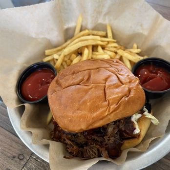 THE LOCAL PROVISIONS - Updated May 2024 - 275 Photos & 135 Reviews ...