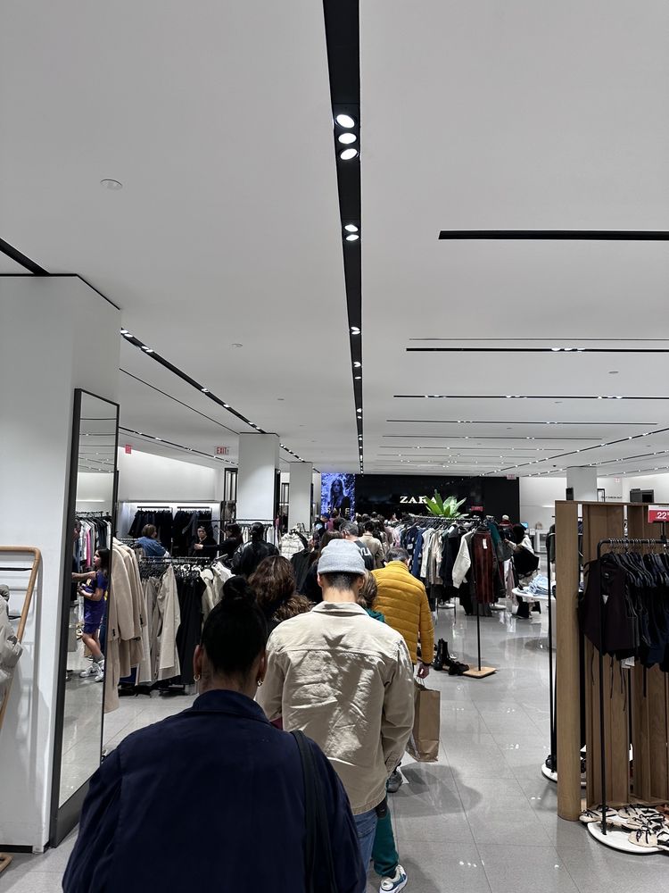 ZARA - Updated July 2025 - 69 Photos & 325 Reviews - 100 W Broadway ...