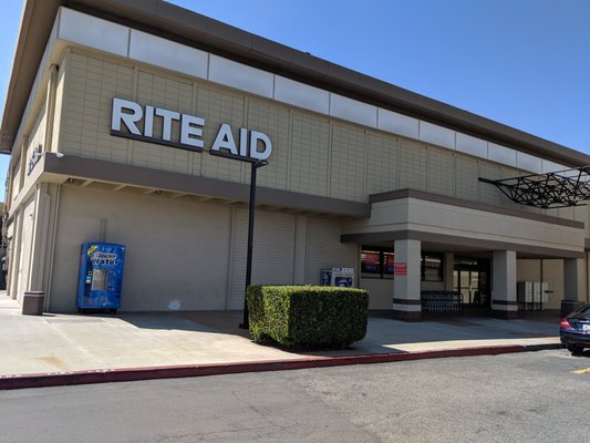 CITRUS VILLAGE SHOPPING CENTER - Updated June 2025 - 13 Photos - 700 E ...