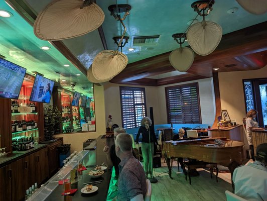 BABALOO LOUNGE - Updated July 2025 - 235 Photos & 326 Reviews - 73833 ...