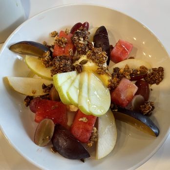 JUNEBERRY TABLE - Updated July 2024 - 213 Photos & 123 Reviews - 3900 ...