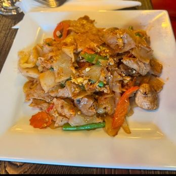 THAITANIUM - Updated September 2025 - 552 Photos & 392 Reviews - 735 ...