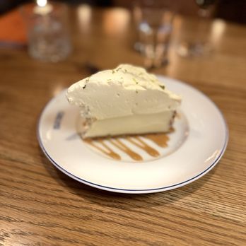 BLUEBIRD - Updated December 2025 - 240 Photos & 127 Reviews - 218 Lynx ...