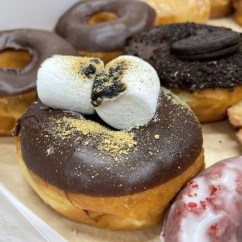 DONUT KING HAWAII - Updated December 2024 - 1189 Photos & 563 Reviews ...