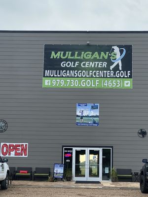 MULLIGANS GOLF CENTER - Updated May 2024 - 10 Photos - 855 County Rd 340, Angleton, Texas - Golf ...