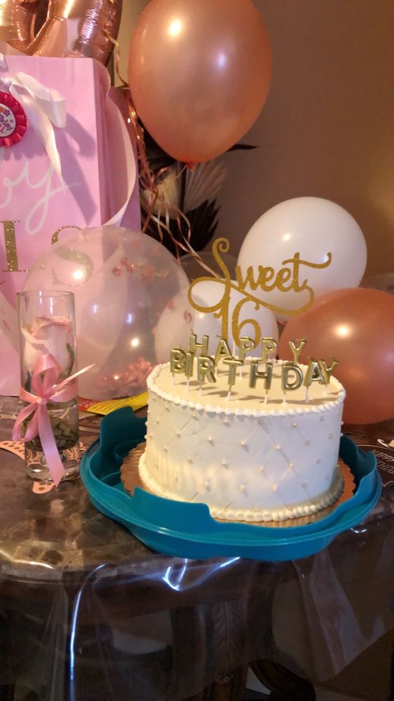 HAPPY CAKE - Updated December 2025 - 58 Photos & 53 Reviews - 1312 N ...