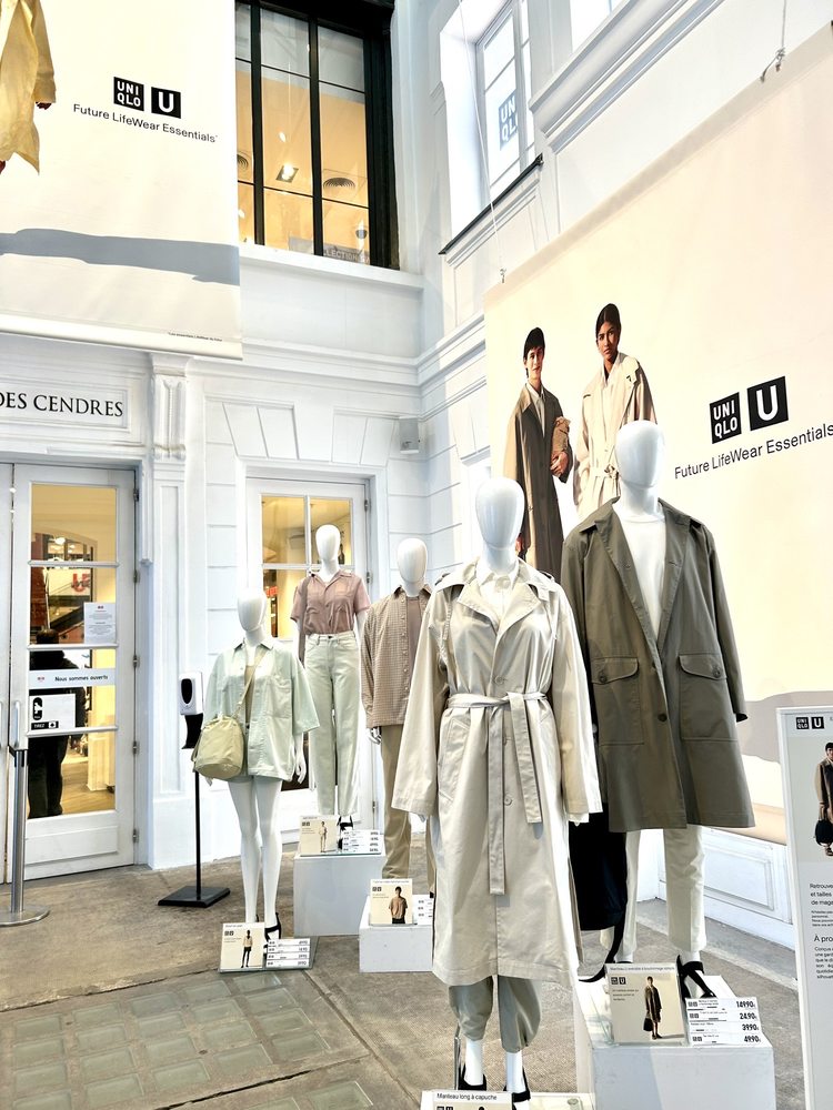 UNIQLO - Updated December 2025 - 47 Photos & 19 Reviews - 39 rue des ...