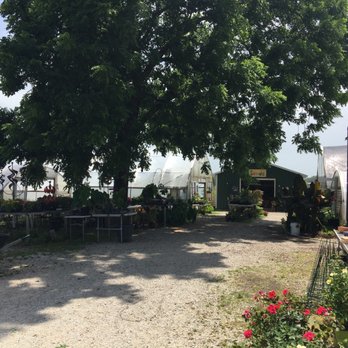 BEDWELL GARDENS - Updated March 2025 - 8044 G14 Hwy, Norwalk, Iowa ...