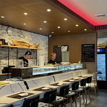 MOONGA ASIAN BISTRO - Updated September 2025 - 644 Photos & 187 Reviews ...