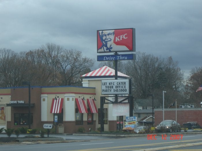 KFC - Updated December 2025 - 37 Reviews - 3819 Walnut St, Harrisburg ...