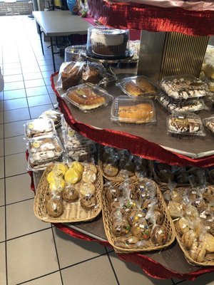 HERMANS BAKERY AND CATERING - 107 Photos & 59 Reviews - 7560 Holabird ...