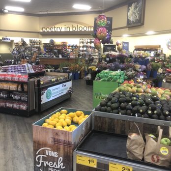 VONS - Updated August 2025 - 168 Photos & 97 Reviews - 8949 N Cedar Ave ...