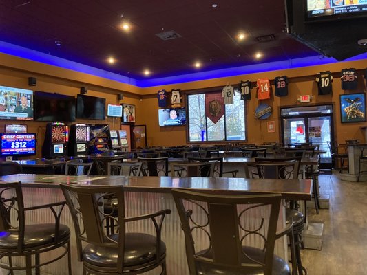 MANNY’S SPORTS BAR - Updated October 2025 - 13 Photos & 17 Reviews - 4241 Kari Ln, Billings ...