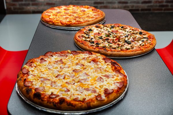 PIZZA EDGE - 12 Photos - US Hwy 191 & 264 Junction, Burnside, Arizona ...