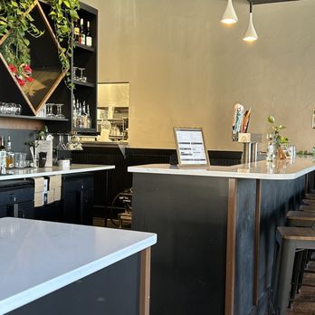 CURE COFFEEHOUSE - Updated April 2025 - 94 Photos & 44 Reviews - 706 ...