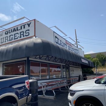 BARTELS GIANT BURGER - Updated May 2024 - 64 Photos & 183 Reviews - 75 Lake Blvd E, Redding ...