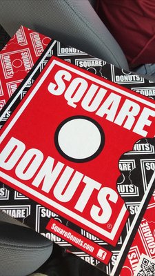 SQUARE DONUTS - Updated October 2024 - 49 Photos & 76 Reviews - 935 ...