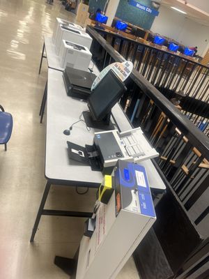 CESAR CHAVEZ CENTRAL LIBRARY - Updated January 2026 - 68 Photos & 20 ...