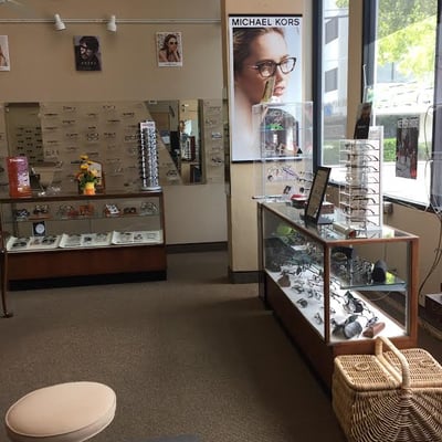 ATLAS EYE CENTER AND DOWNTOWN OPTICIANS: STEVE ATLAS, OD - Updated ...