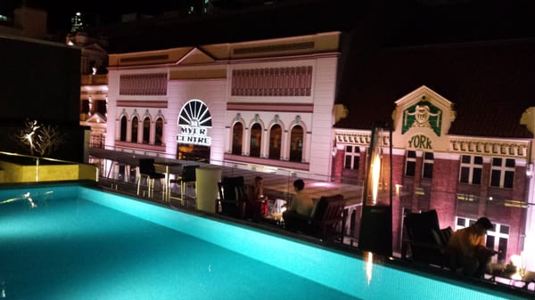 LENNONS BAR & RESTAURANT - Updated October 2025 - 20 Photos & 10 ...