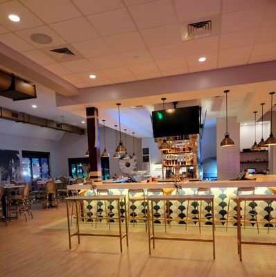 PERLA SEAFOOD BISTRO - Updated January 2026 - 73 Photos & 46 Reviews ...