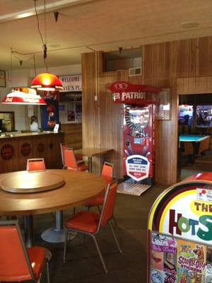 DAVE’S PLACE - Updated January 2026 - 14 Photos & 16 Reviews - 502 E ...