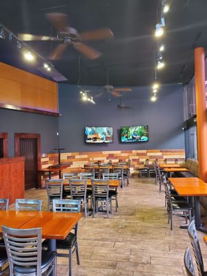 WINGBUCKET - Updated May 2024 - 551 Photos & 606 Reviews - 1200 Main St ...
