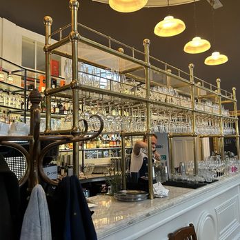 HOWIES - Updated October 2025 - 358 Photos & 214 Reviews - 10-14 ...