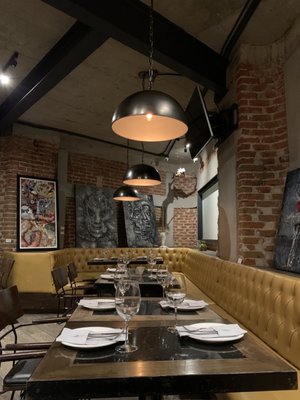 ORYX CAPITAL - 109 Photos & 30 Reviews - Gastropubs - Blvd. Agua ...