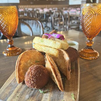 ISLA CUBAN-LATÍN KITCHEN & RUM BAR - Updated February 2025 - 3364 ...