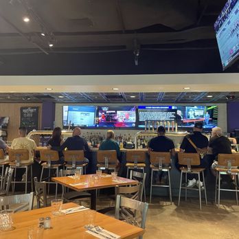 OUTPOST NEIGHBORHOOD TAVERN - Updated December 2025 - 109 Photos & 38 ...