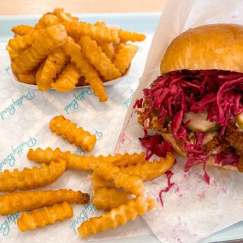 PRETTY BIRD HOT CHICKEN - SUGARHOUSE - Updated December 2024 - 300 ...