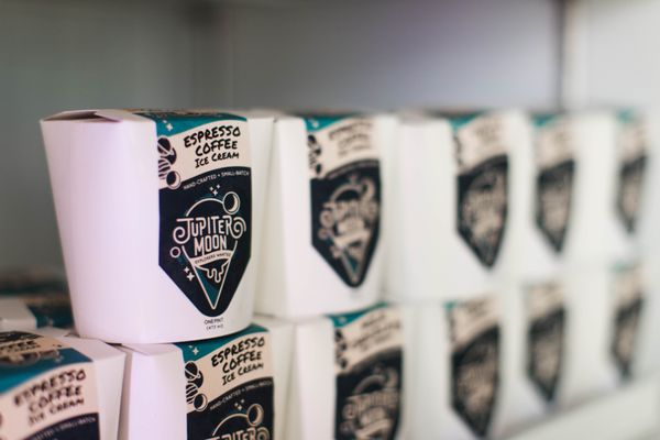 JUPITER MOON ICE CREAM - Updated December 2024 - 22 Photos & 18 Reviews ...