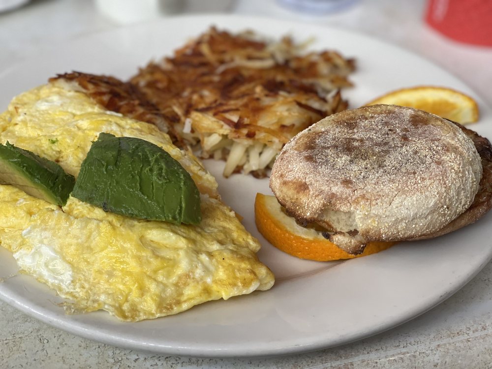 DAILY NEWS CAFE - 359 Photos & 668 Reviews - 3001 Carlsbad Blvd ...