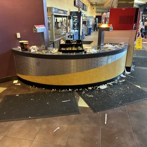 AMC MANTECA 16 - 126 Photos & 347 Reviews - 848 Lifestyle St, Manteca ...