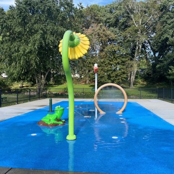 LONGBROOK PLAYGROUND - Updated December 2025 - 103 Glendale Rd ...