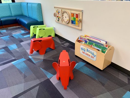 PALATINE LIBRARY DISTRICT - Updated October 2025 - 138 Photos & 27 ...