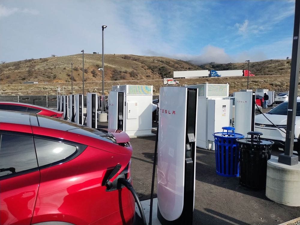 TESLA SUPERCHARGER - Updated October 2025 - 51526 Ralphs Ranch Rd ...
