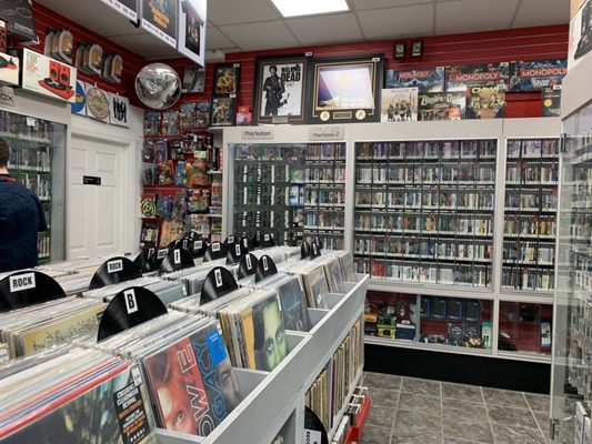 THE EXCHANGE - Updated October 2025 - 10 Photos & 12 Reviews - 1709 E ...