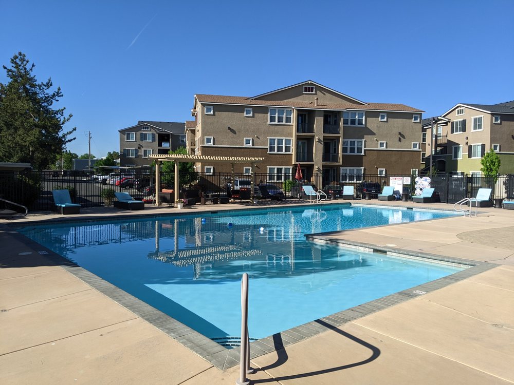 EDGEWATER AT VIRGINIA LAKE - Updated August 2025 - 34 Photos - 2490 ...