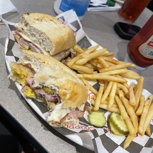 CHAPPY’S DELI - 67 Photos & 94 Reviews - 1611 Perry Hill Rd, Montgomery ...