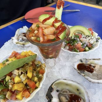 LAGO MARISCOS - Updated April 2025 - 360 Photos & 203 Reviews - 2329 ...