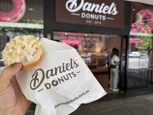 DANIEL’S DONUTS - Updated November 2024 - 11 Photos - 600 Collins St, Melbourne Victoria ...