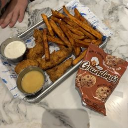 HUMDINGERS - Updated December 2025 - 162 Photos & 166 Reviews - 6300 ...