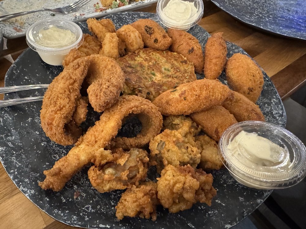 WHARF CASUAL SEAFOOD MOODY - Updated February 2026 - 23 Photos & 34 ...