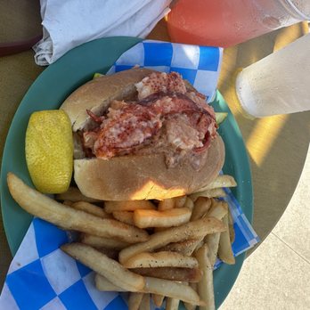 BUSTER KRAB’S - Updated January 2026 - 133 Photos & 141 Reviews - 265 Great Island Rd ...
